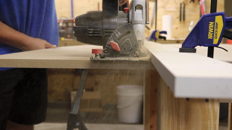 Assembly/Outfeed Table - The Average Craftsman