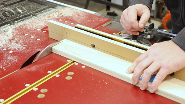 How to Build a Router Table Cabinet - The Average Craftsman